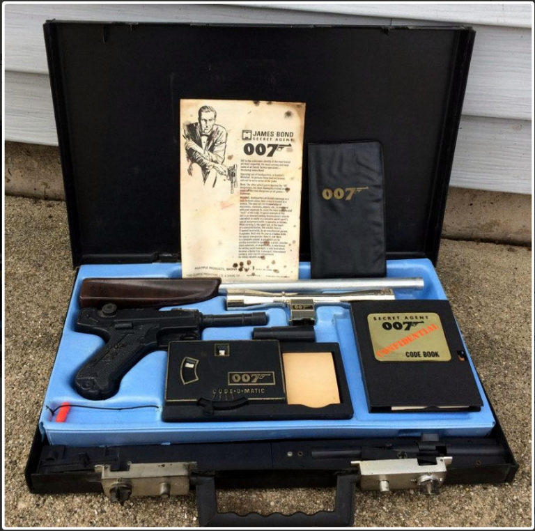 The James Bond Attache Case – I Remember JFK: A Baby Boomer's Pleasant ...